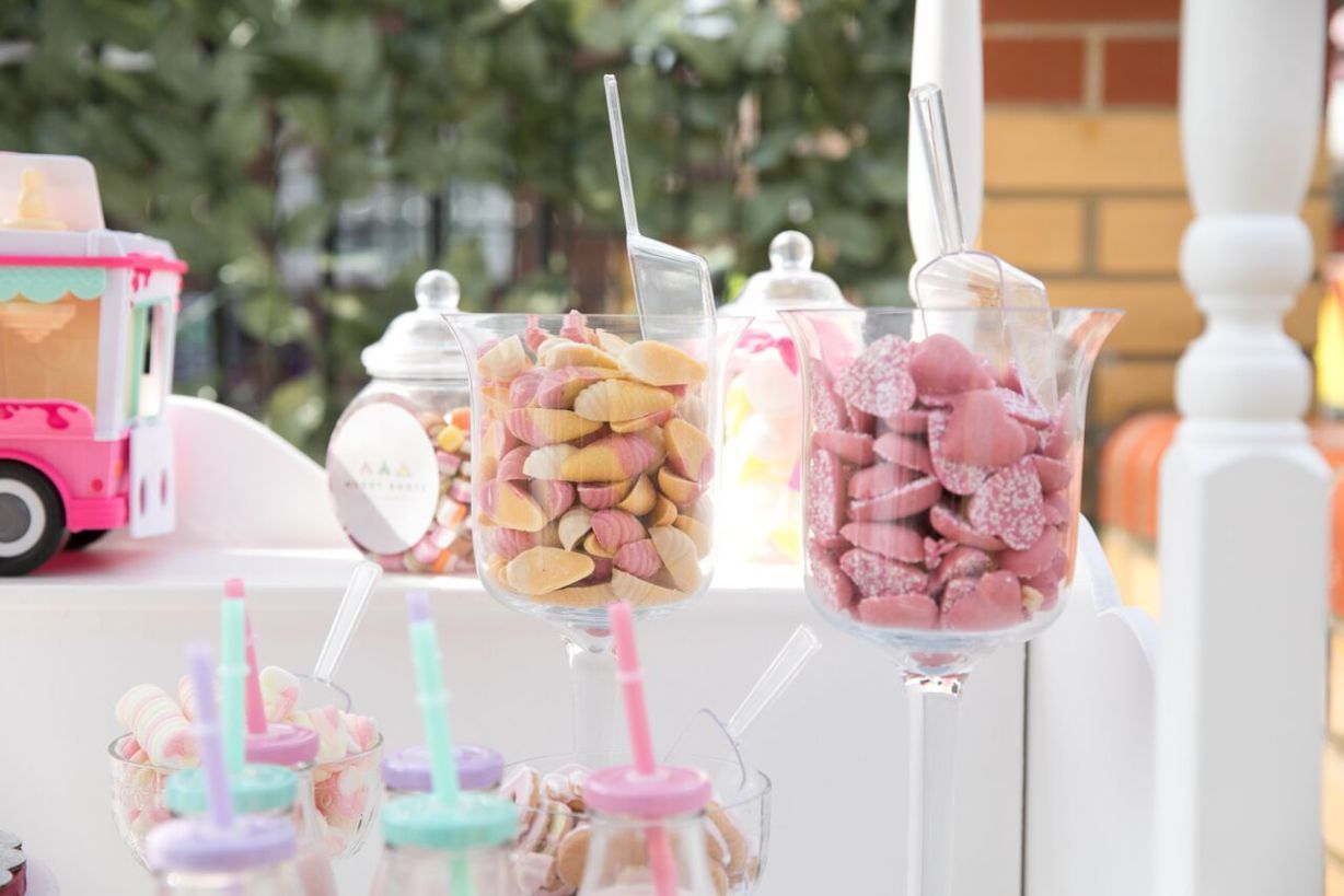 Picking the Perfect Cake for your Sleepover Party Theme » Muddy Boots ...